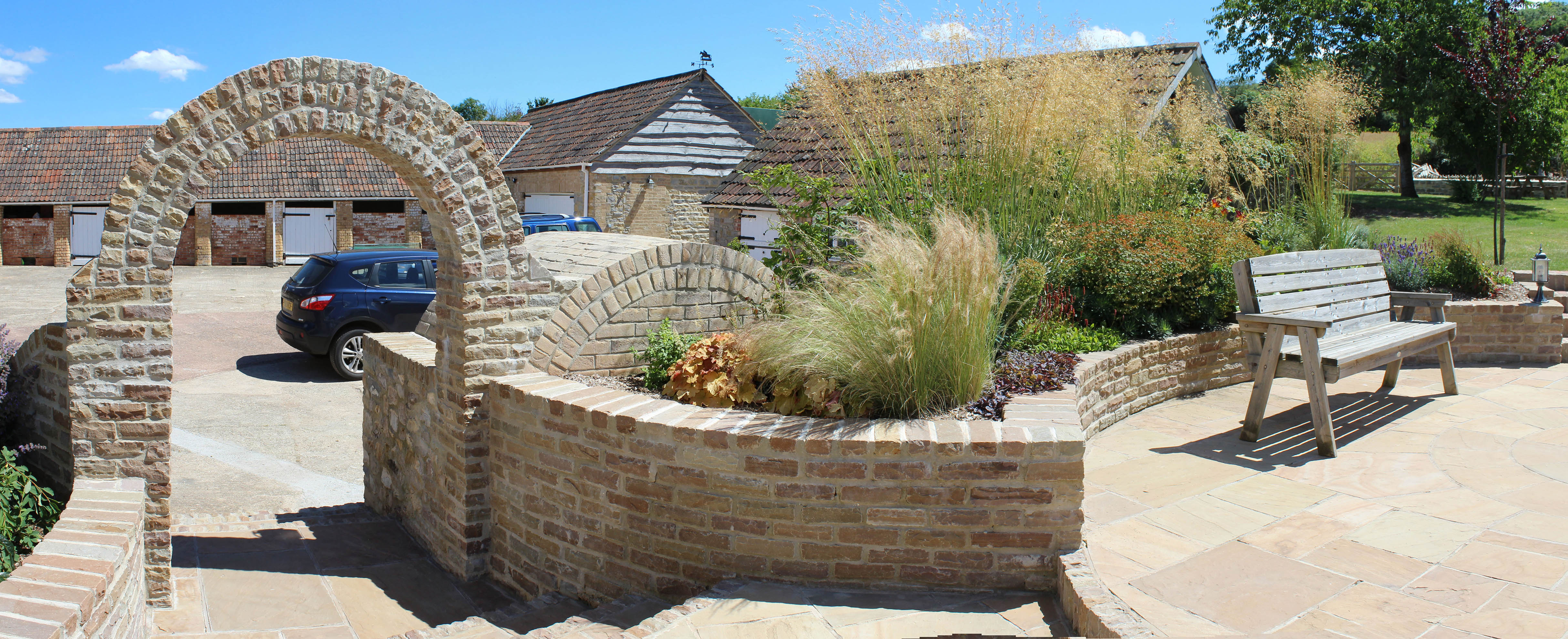 Arundells Farm Garden - Swan Paul Partnership Ltd